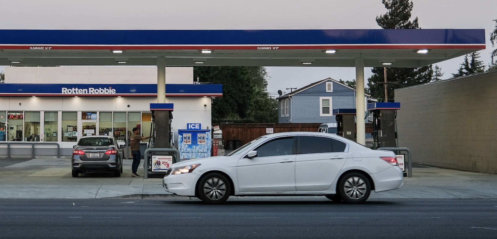 6 Tips for Saving Big on Gas