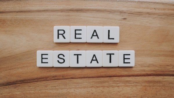 How to Look Up Your Real Estate License in Florida